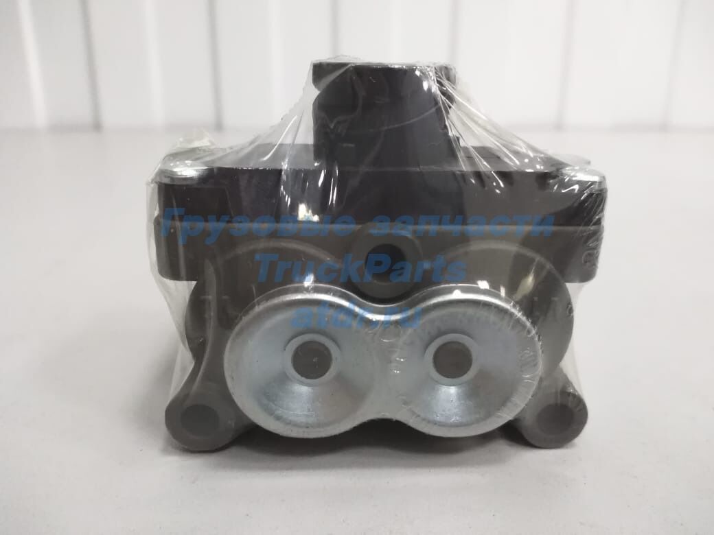 Клапан КПП Mercedes Actros Mercedes Axor A9702600457 DT SPARE PARTS 4. ...