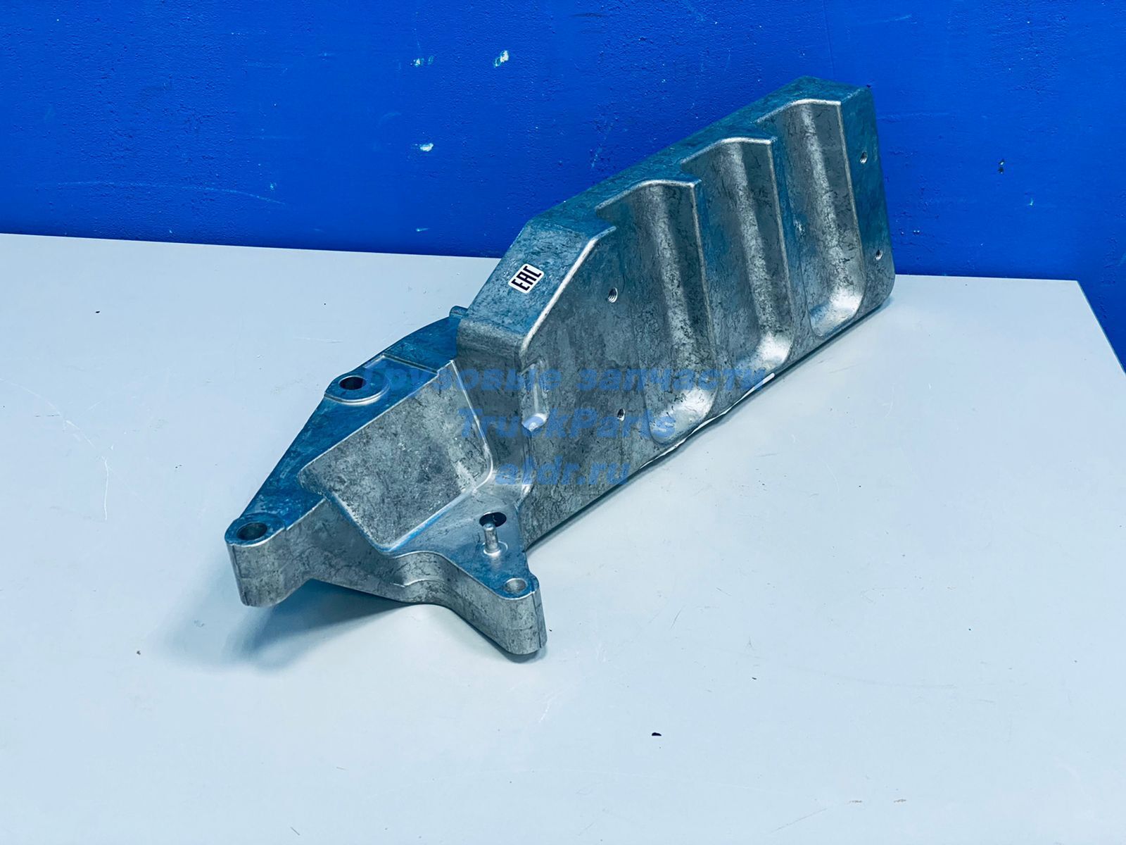 Ступенька Volvo FM4 FH4 84220611 VOLVO 84220611, цена в Москве от ...