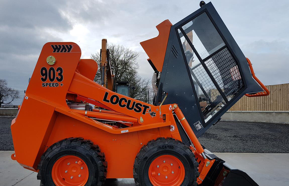 Мини-погрузчик Locust L903 Stage III 900 kg, цена в Санкт-Петербурге от компании Агрокомплект